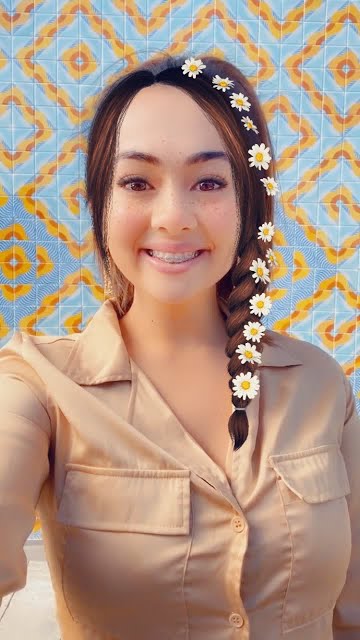 female | Search Snapchat Creators, Filters and Lenses